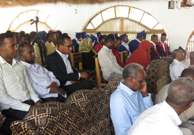 Wararka Maanta: Isniin, Mar 30, 2015-Jaamacada SIMAD oo soo dhaweysay ...