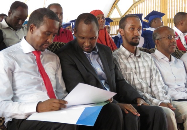 Wararka Maanta: Isniin, Mar 30, 2015-Jaamacada SIMAD oo soo dhaweysay ...