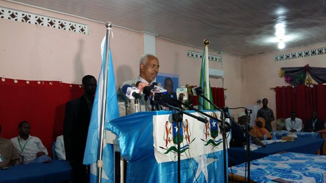 Warsaxaafadeed:-Madaxweyne Cosoble "Ma xaqireyno aqoonta gabdhaha waa ...