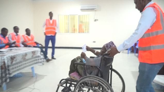 Wararka Maanta: Isniin, Oct 28, 2017-Shirkada korantada ee BECO oo deeq ...