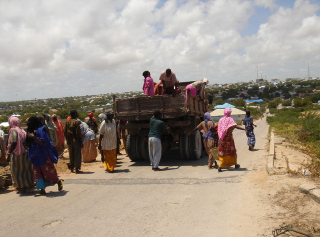 Wararka Maanta: Arbaco, Oct 11, 2006-Hay’adda Saacid oo howlo ...