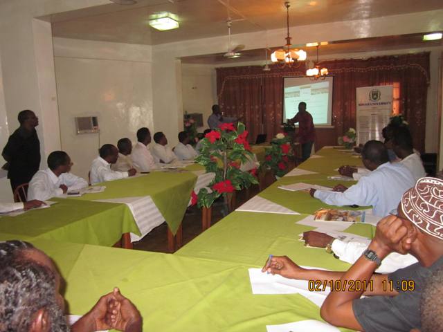 Wararka Maanta: Axad, Oct 2 , 2011-Jaamacada Simad oo daraasad ku ...